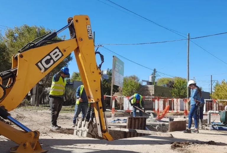 Avanza en Roca el plan de recambio de colectores cloacales ... Avanza en Roca el plan de recambio de colectores cloacales ...